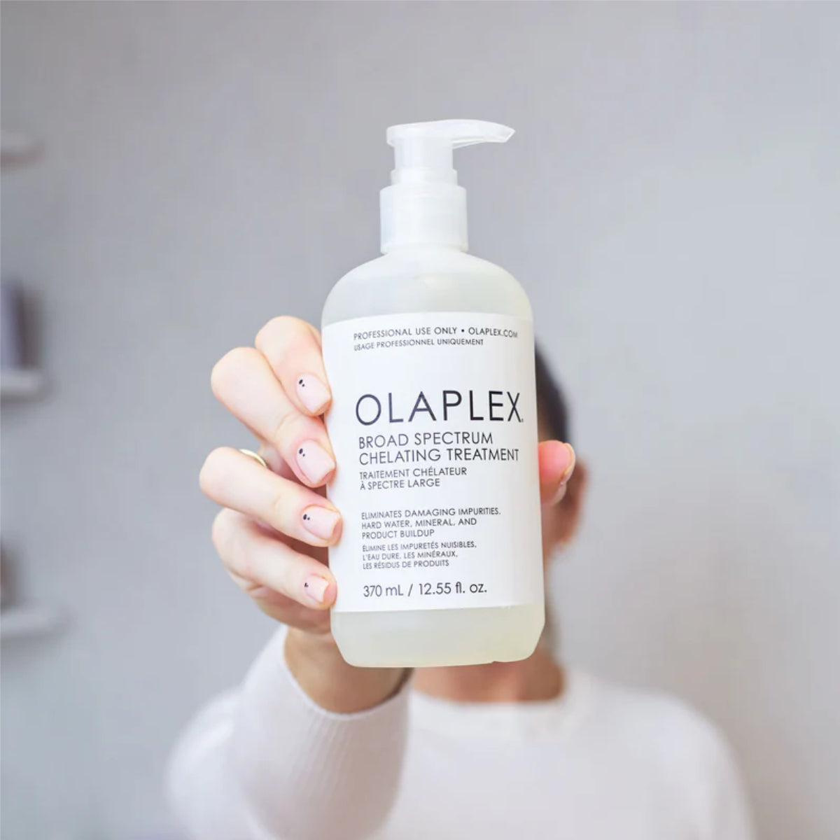 Olaplex Pro Exclusive: Broad Spectrum Chelating Treatment 370ml – beauty spot warehouse